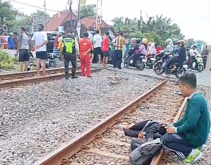 KA Malioboro Ekspres Hantam 5 Pemotor di Magetan, 6 Tewas 2 Luka Berat – BritaBrita.com